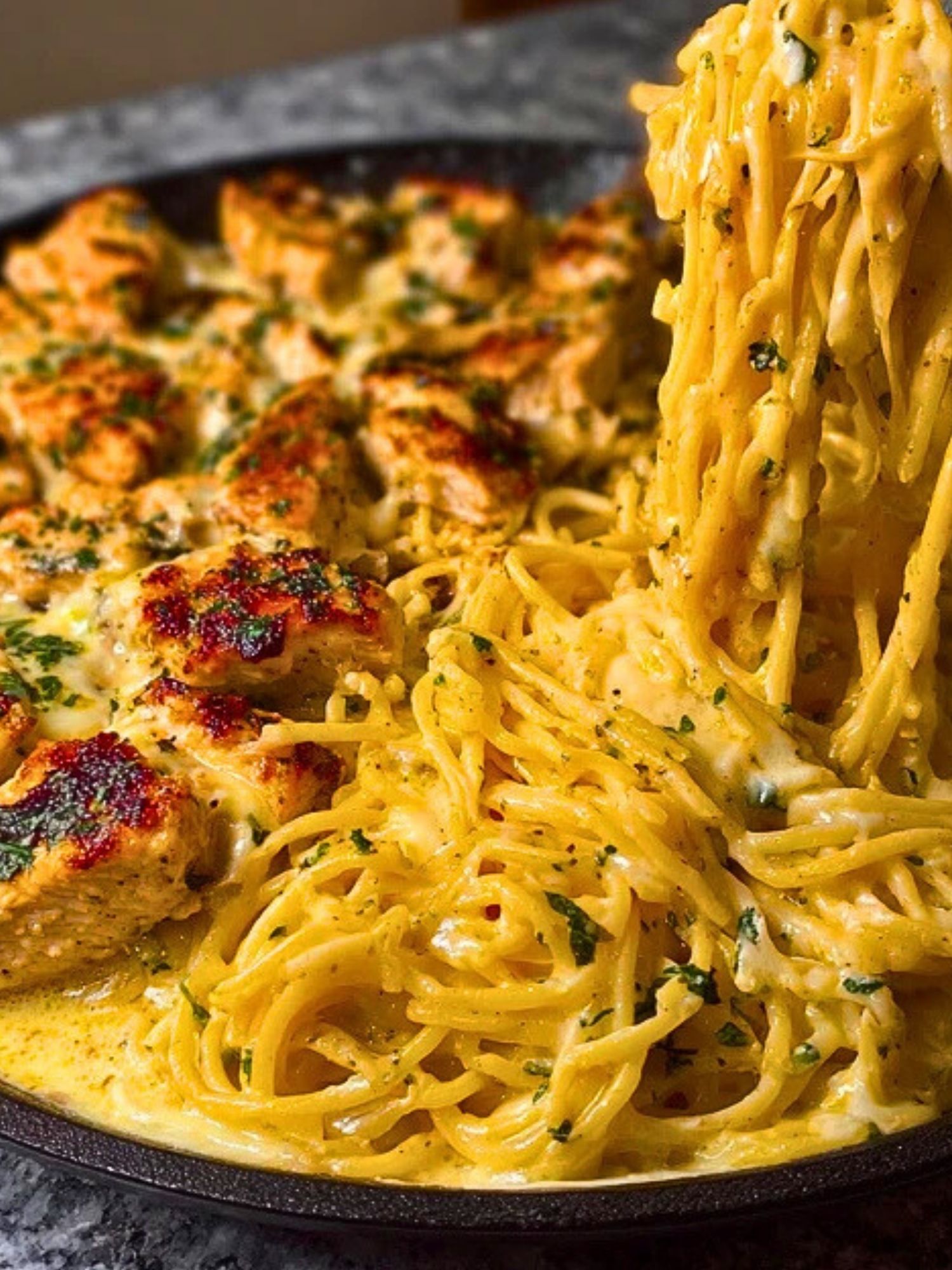 Creamy Velveeta Chicken Spaghetti with Mozzarella Garlic Cheese Sauce